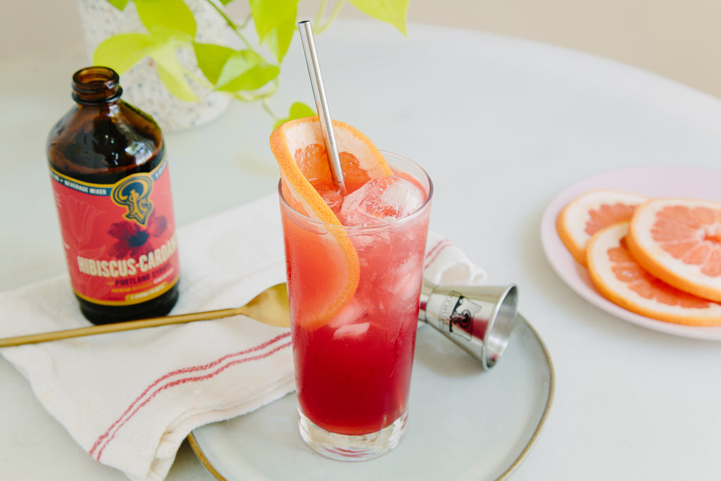 Grapefruit-Hibiscus Fizz Mocktail